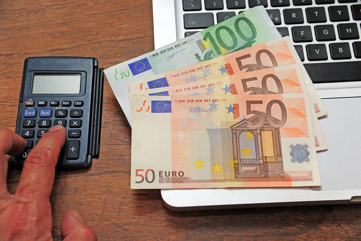 Comment Économiser jusqu’à 1400 Euros d'Impôts avant la Fin de l’Année ...