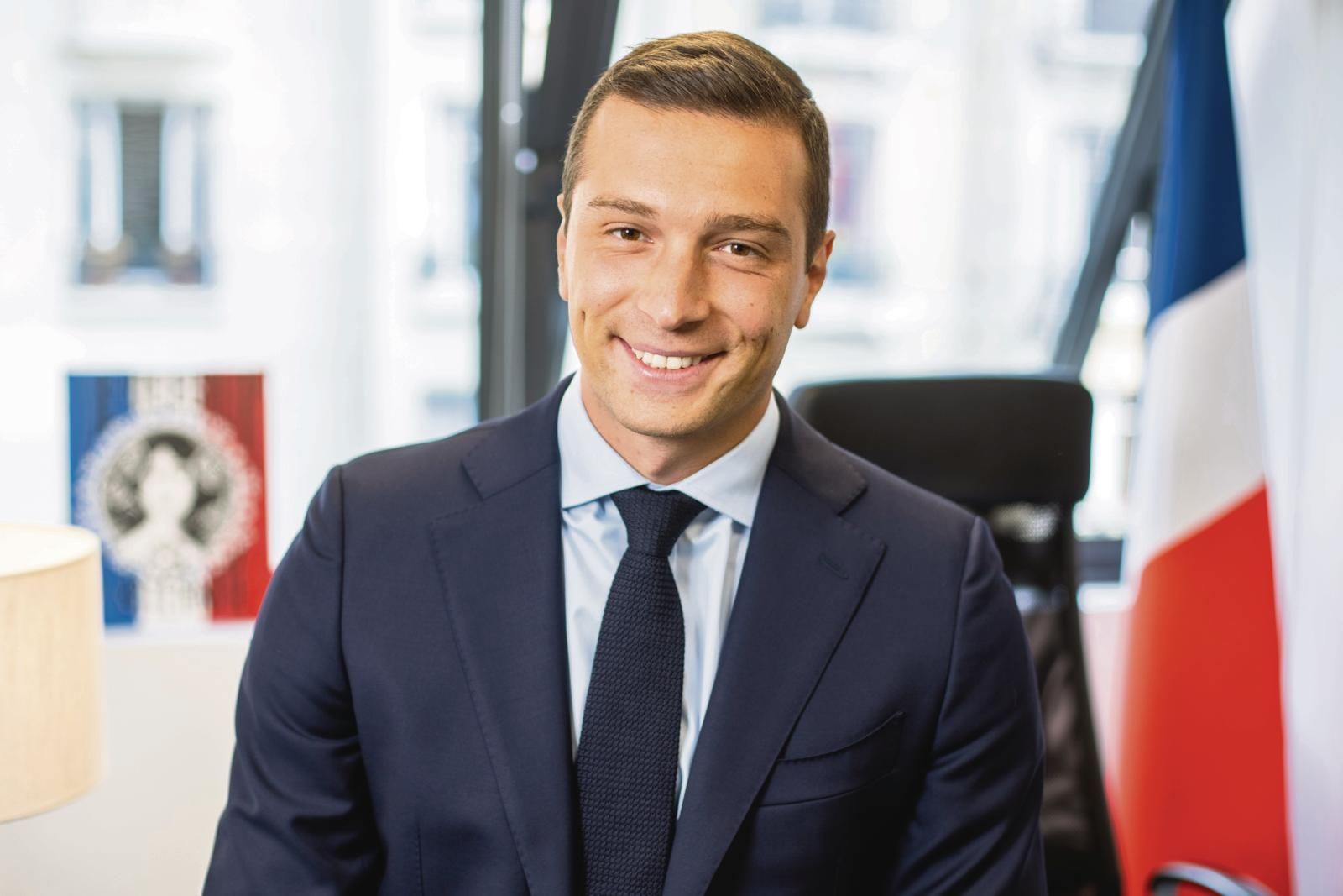 Voile dans l'espace public : Le projet radical de Jordan Bardella ...